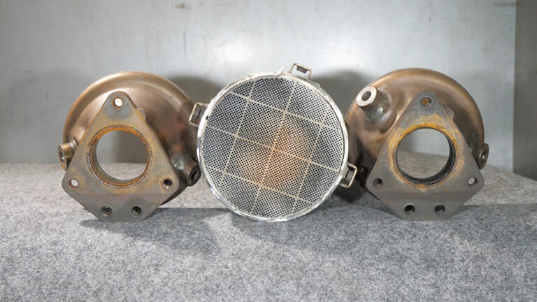 【DPFマフラー洗浄】日産 アトラスE25型の目詰まりを徹底洗浄！｜2024年最新版 - DPFドットコム